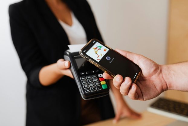Interac data reveals Gen Z is embracing mobile wallets » Strategy